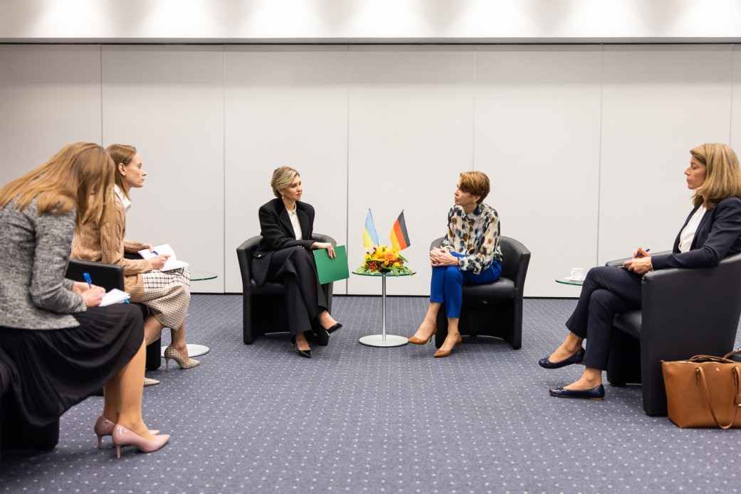 Olena Zelenska meets with First Lady of Federal Republic of Germany ...