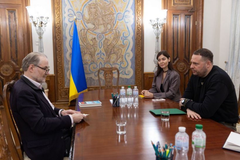 Head of President's Office Andriy Yermak met with the famous British ...