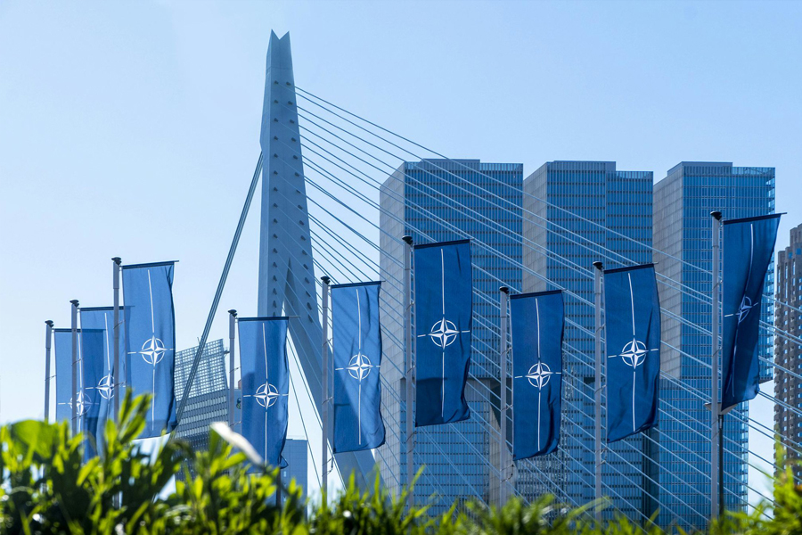 NATO Leaders Aim to Finalize “Security Guarantees” for Ukraine Before ...