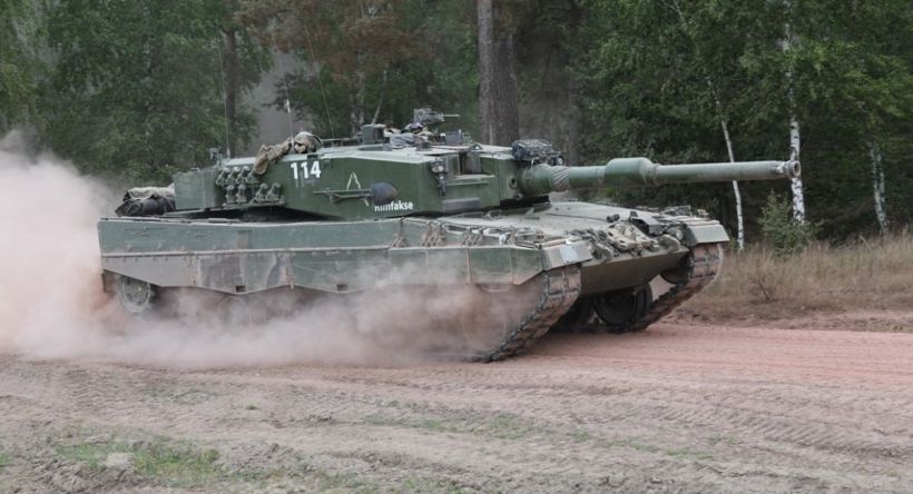 Ukraine to receive Leopard 2A4 tanks from Denmark and Netherlands this ...