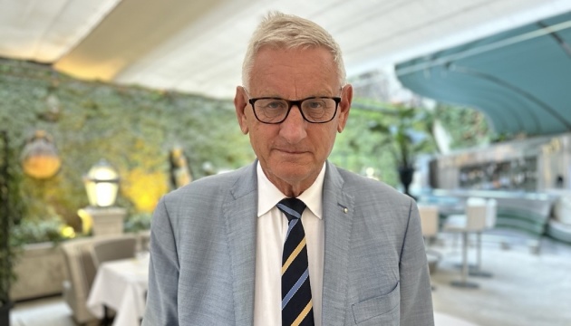 Ukraine Could Produce Enough Long-Range Weapons – Former Swedish PM ...