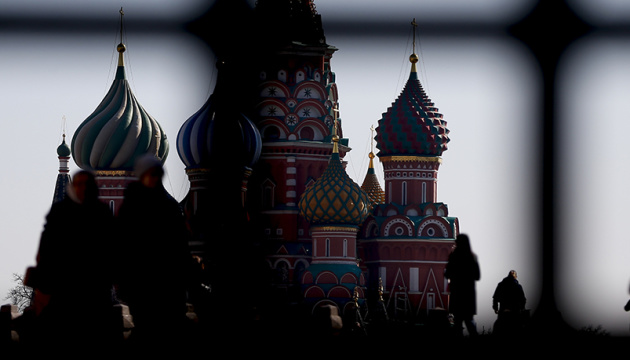 “Iron Curtain”: Russia May Ban Citizens from Traveling to NATO ...