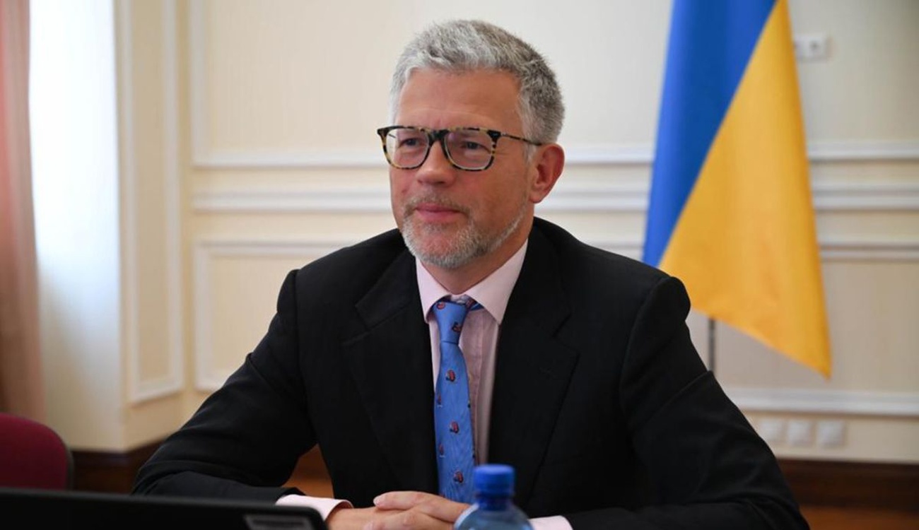 Military Observer Denys Davydov: “Putin won’t use nukes – but he’ll ...